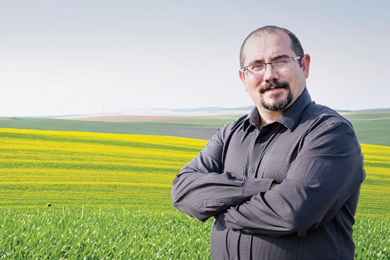 Ousted Farmers Edge founder launches new company - Manitoba Co-operator