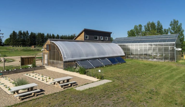 Assiniboine College grows its greenhouse - Manitoba Co-operator